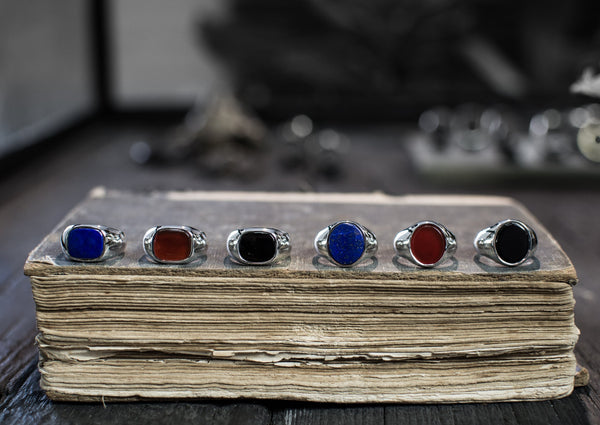 The Ultimate Signet Ring Guide – Howlet