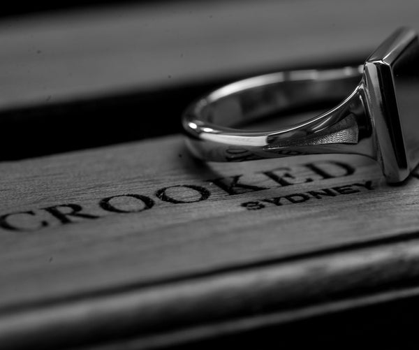 Your Pa's Ring – Howlet